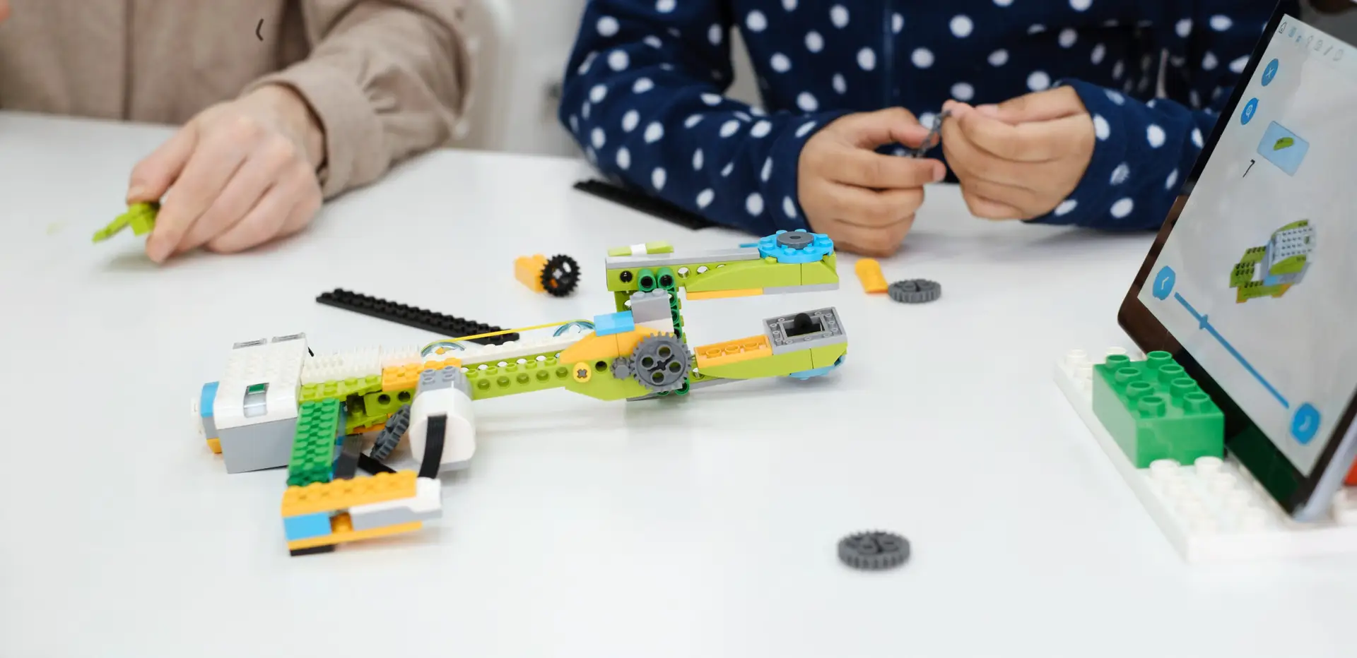 Modern Literacy: The Essential 21st-Century Skills| Lira Learning